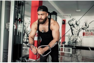 How to properly train with strength equipment for the arms? Tips for ...