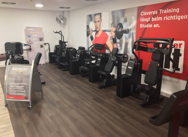 PROFI Fitnessgeräte von Technogym neu und gebraucht kaufen